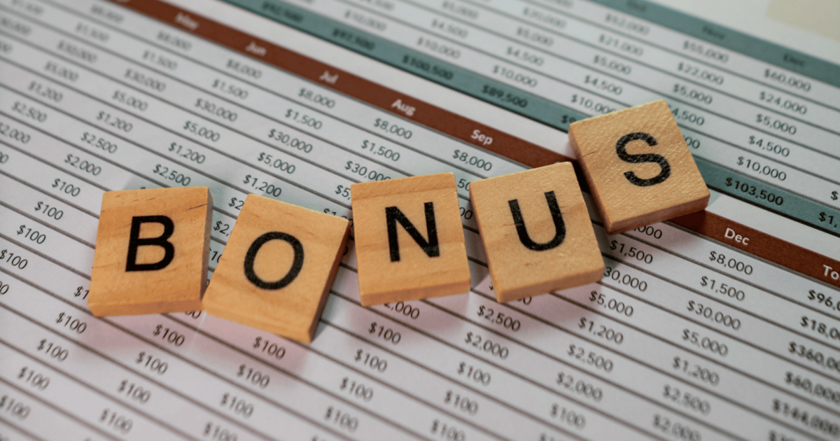 Mitarbeiter Bonussystem: Beispiele, Vorteile und Leitfaden